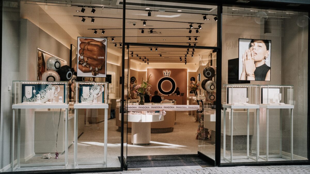Pandora eröffnet Store in Köln - Professional Jeweller - German